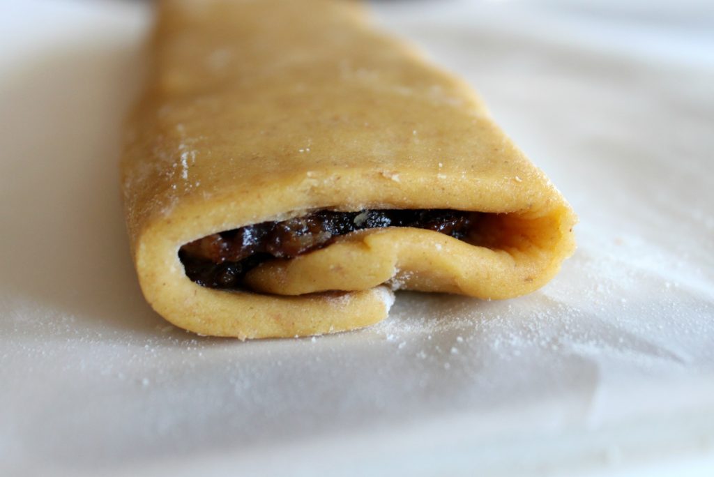 Homemade Fig Newtons - Dish 'n' the Kitchen