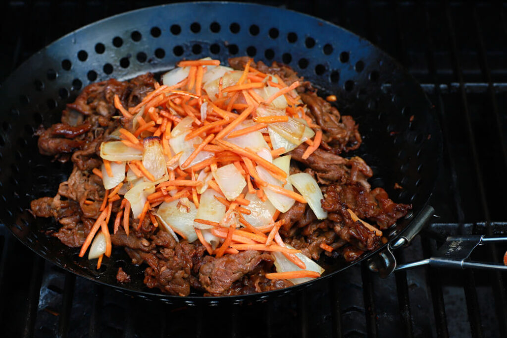 Incredibly Delicious Easy Beef Bulgogi - Dish 'n' the Kitchen