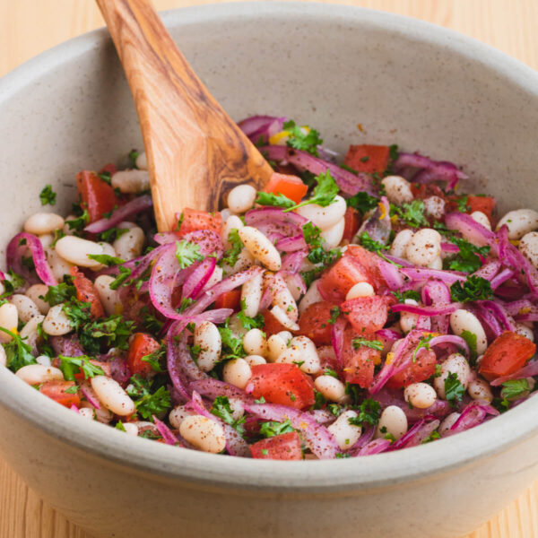 Turkish White Bean Salad (Fasulye Piyaz) - Dish 'n' the Kitchen