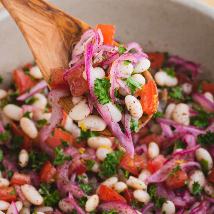 Turkish White Bean Salad (Fasulye Piyaz) - Dish 'n' the Kitchen