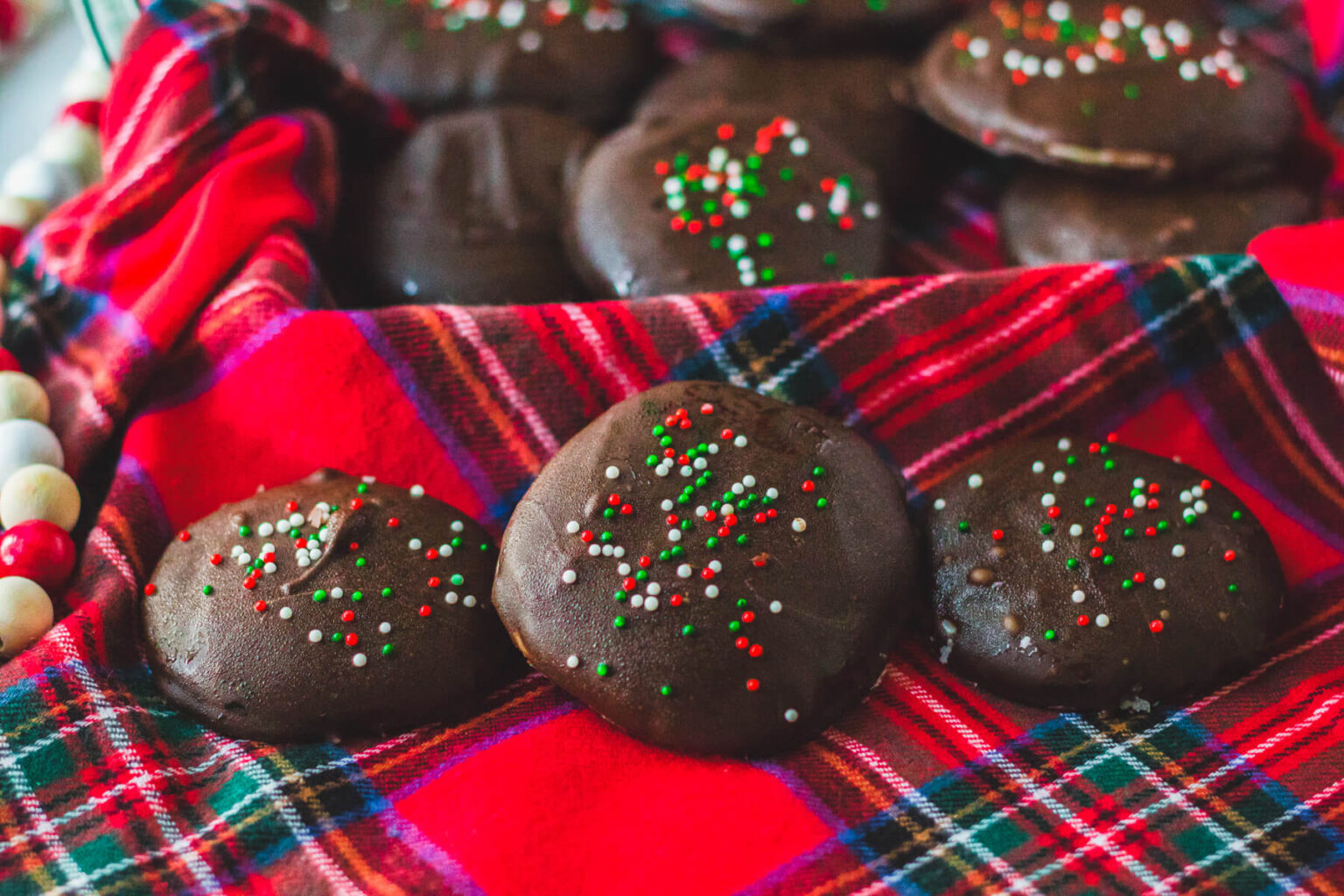 Homemade Peppermint Patty Candy - Dish 'n' the Kitchen