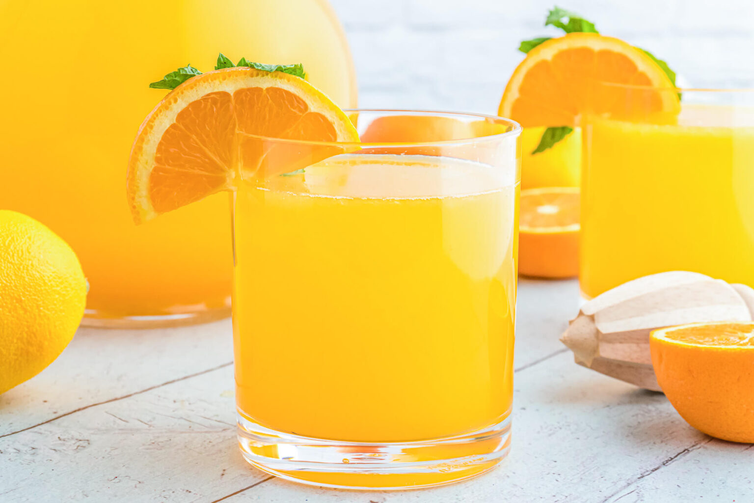 Homemade Orangeade - Dish 'n' the Kitchen