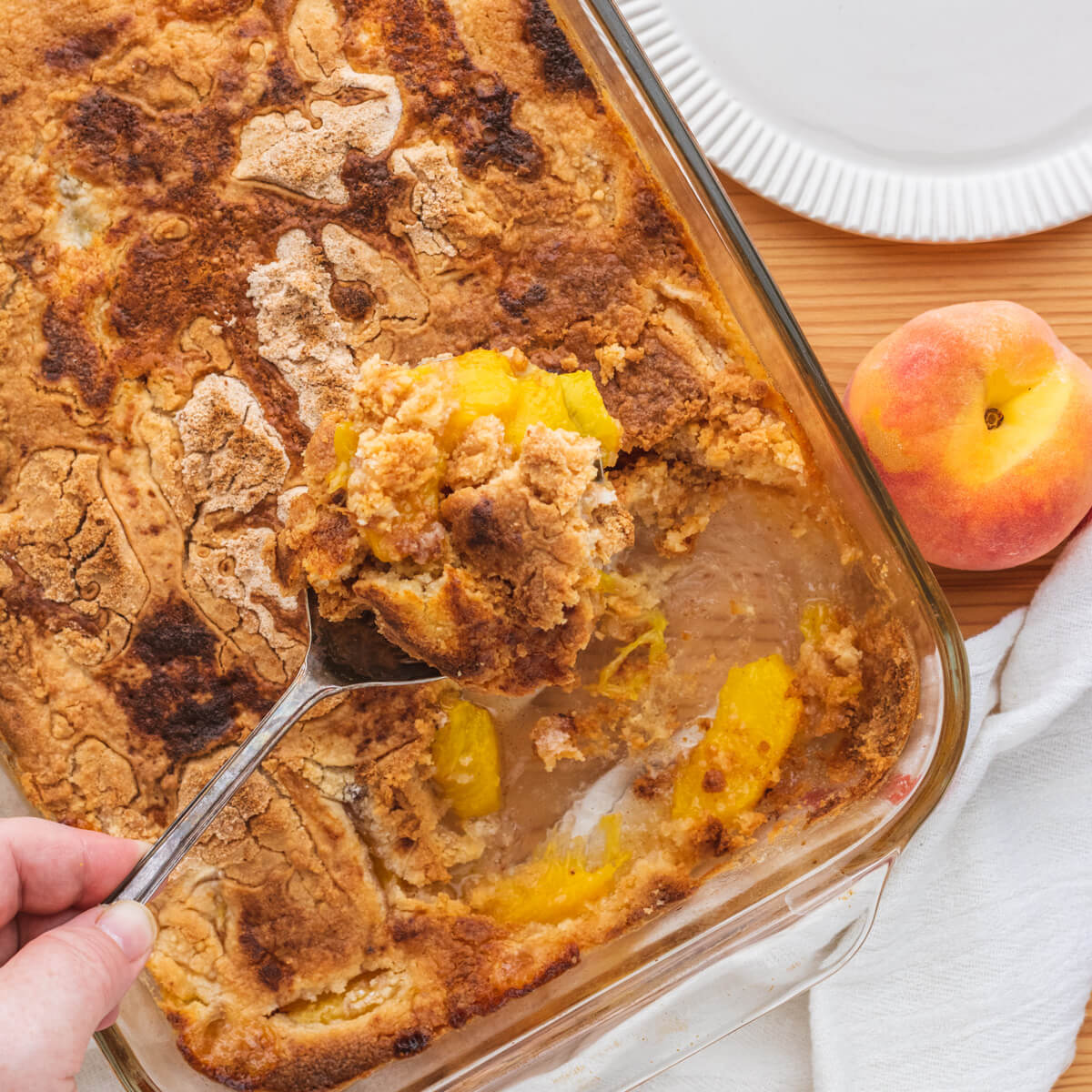 Peach Cobbler Dump Cake - Dish 'n' the Kitchen