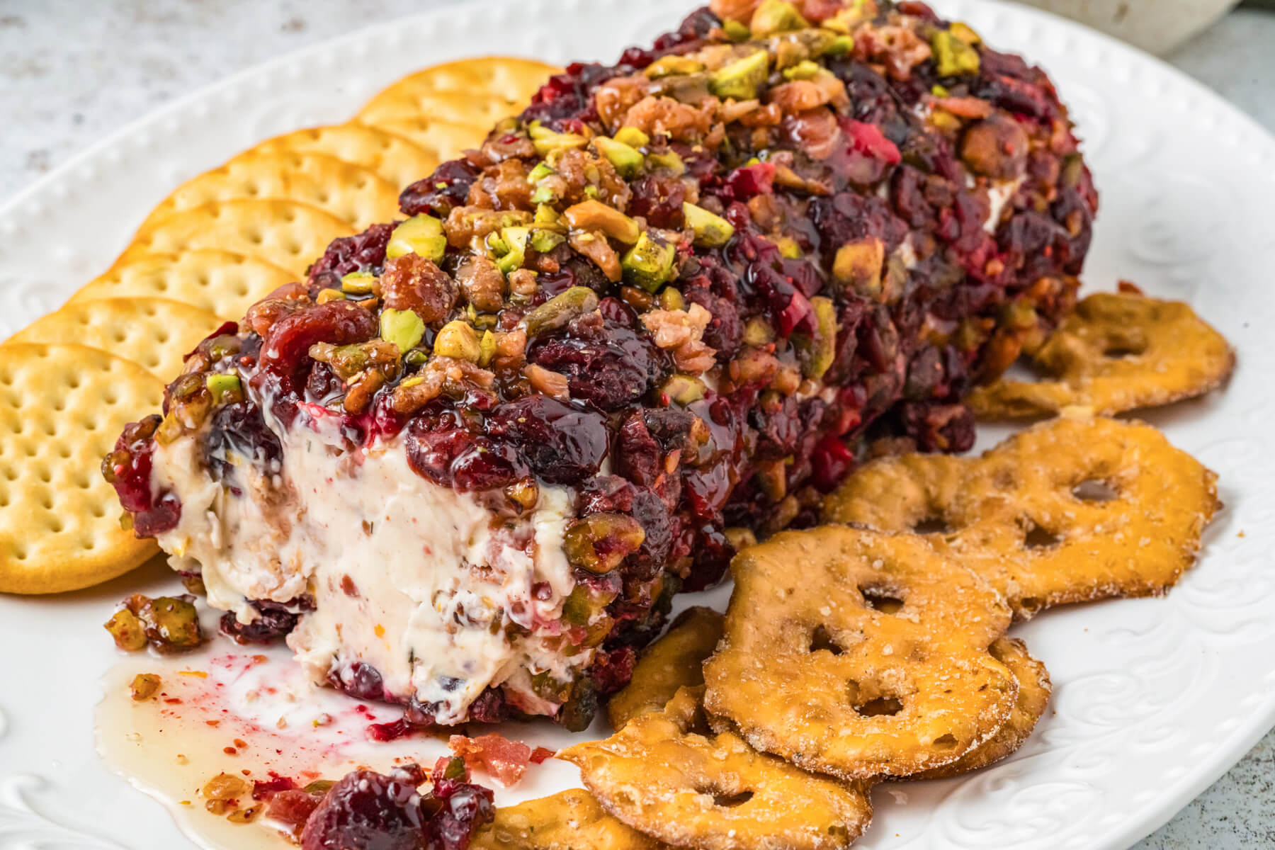 Pistachio Cranberry Cheese Log - Dish 'n' the Kitchen