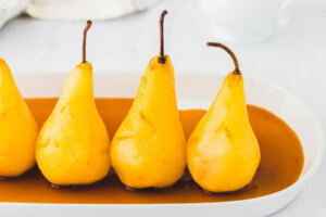 Cider Poached Pears - Dish 'n' the Kitchen