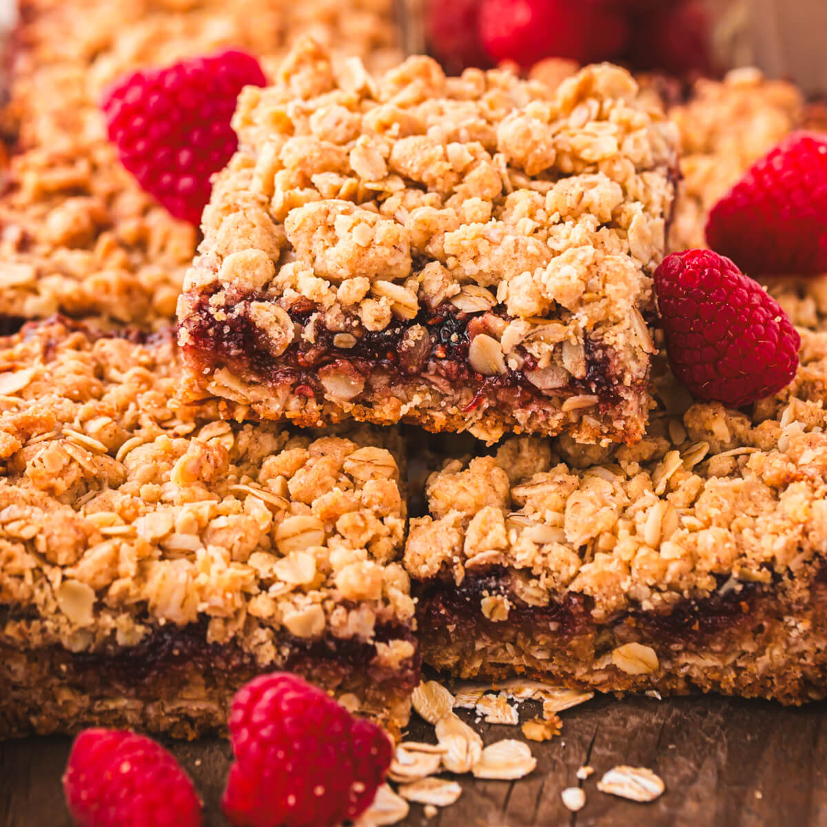 Raspberry Crumble Bars - Dish 'n' the Kitchen