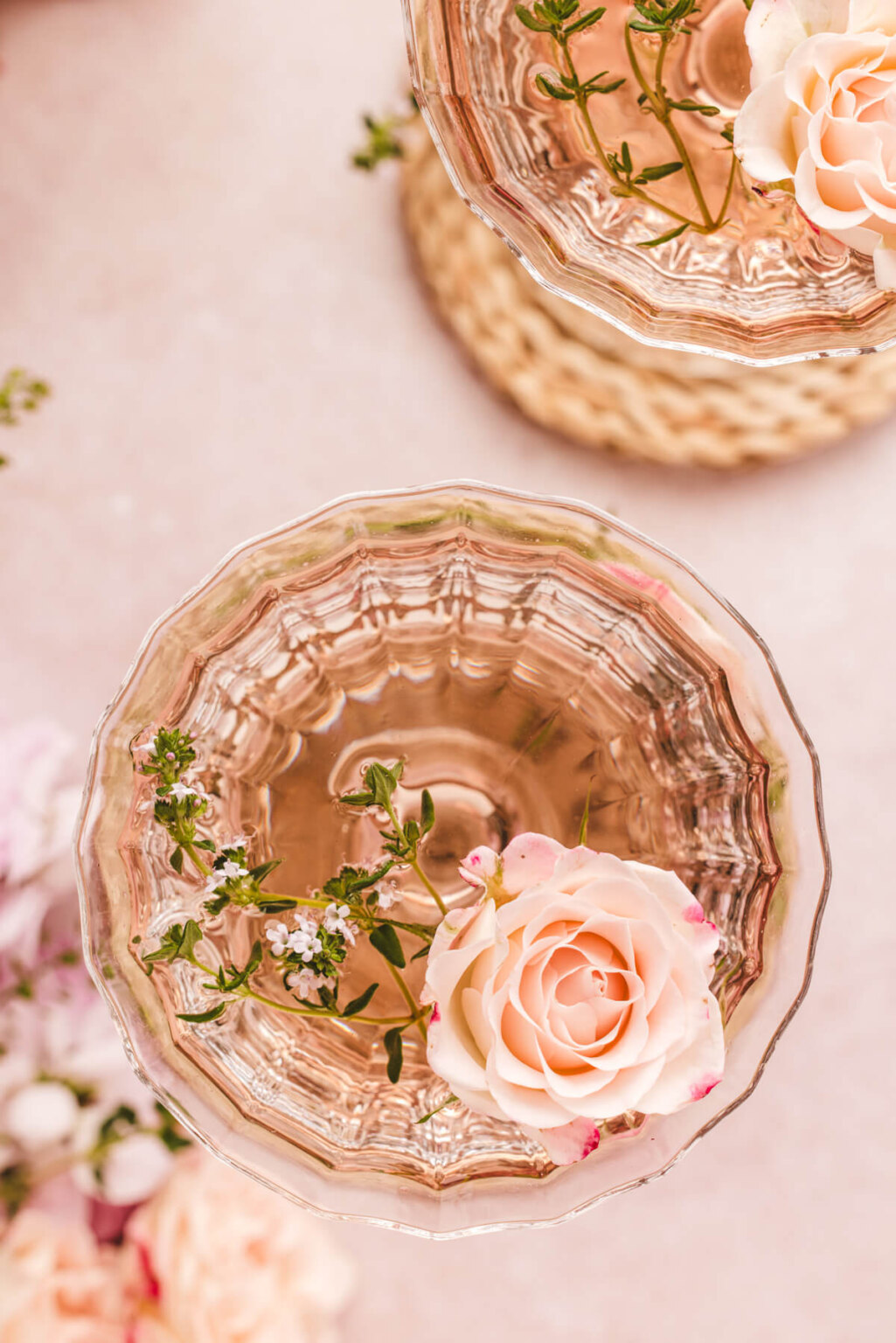 Romantic Gin Rose Cocktail - Dish 'n' the Kitchen