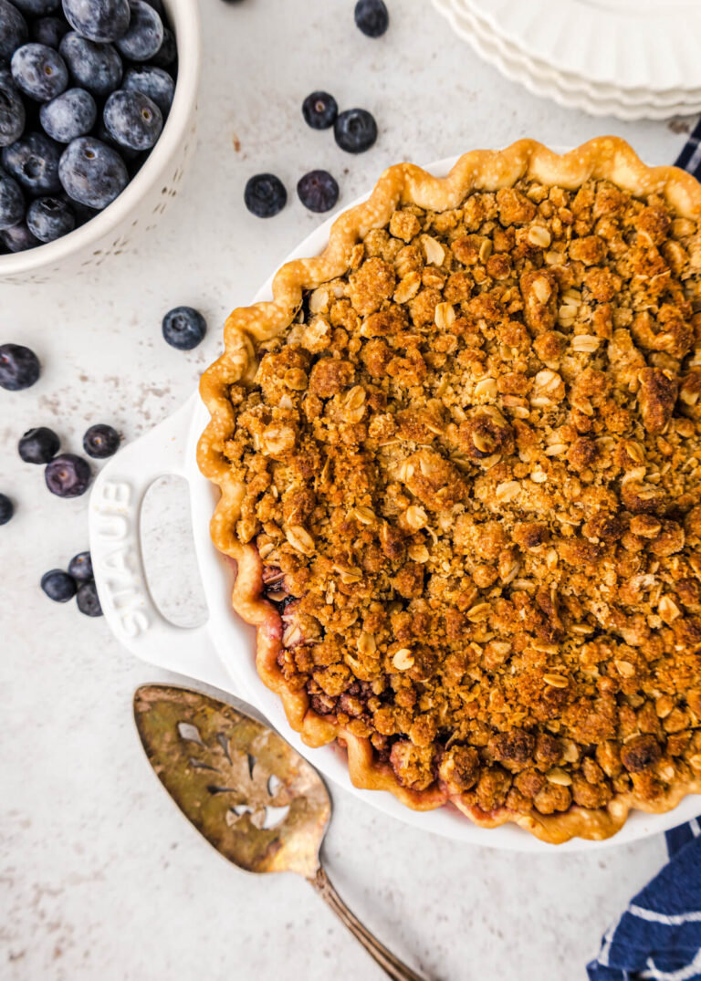 Blueberry Crumble Pie - Dish 'n' the Kitchen
