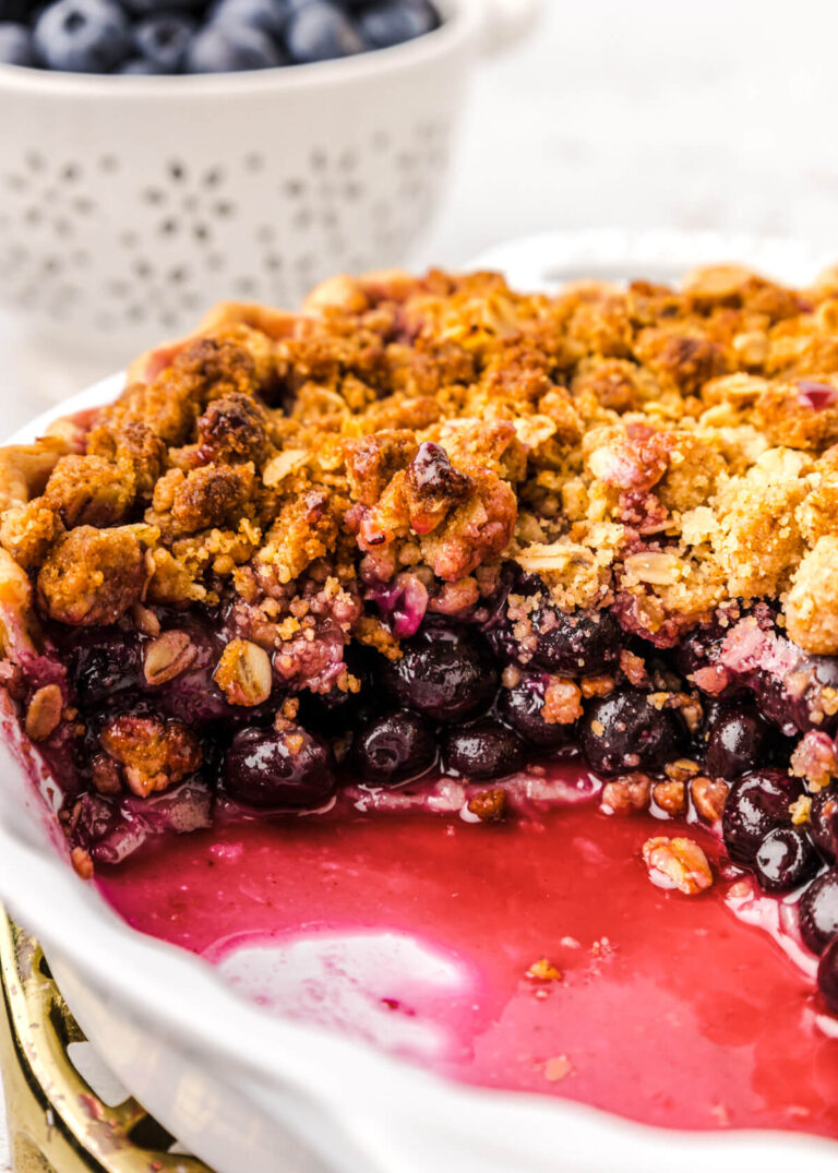 Blueberry Crumble Pie - Dish 'n' the Kitchen