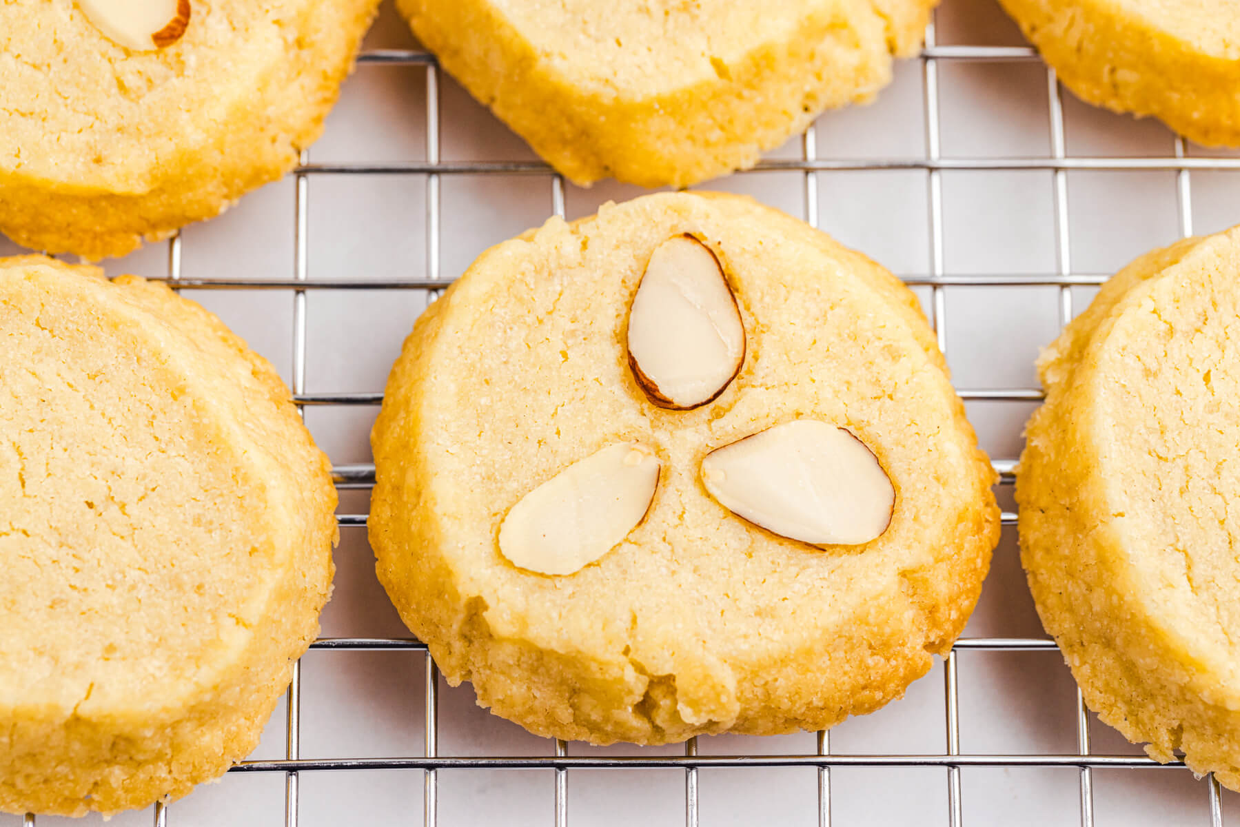 Almond Shortbread Cookies - Dish 'n' the Kitchen